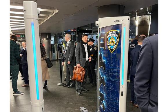 Adams announces gun detectors for NYC subway system, reassures 'no ...