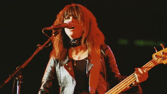 Suzi Quatro on the time she almost sent Alice Cooper to the hospital ...