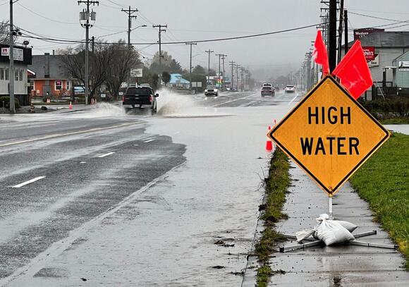 Advisory: Flood Warnings and Watch until Saturday - NewsBreak