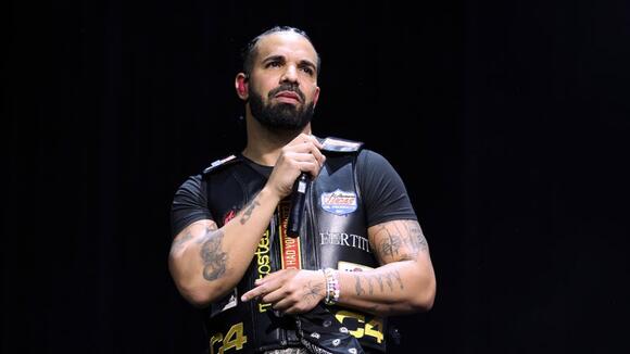 Drake Joins Jet2holidays Meme Craze With Viral Instagram Post - NewsBreak