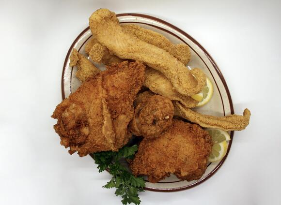 5 Restaurant Chains With the Best All-You-Can-Eat Fish Fries, According ...
