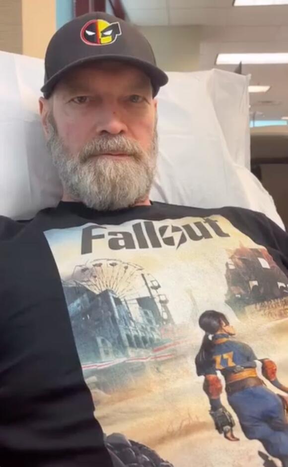 ‘X-Men’ Star Tyler Mane Reveals Breast Cancer Diagnosis - NewsBreak