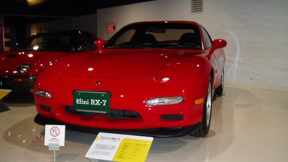 7 foreign sports cars from the analog era that still feel brutally ...