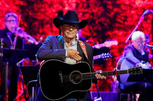 Fans all say the same thing as George Strait Super Bowl petition ...