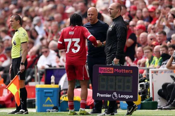 Wayne Rooney 'worried' after seeing Liverpool fans' angry reaction to ...