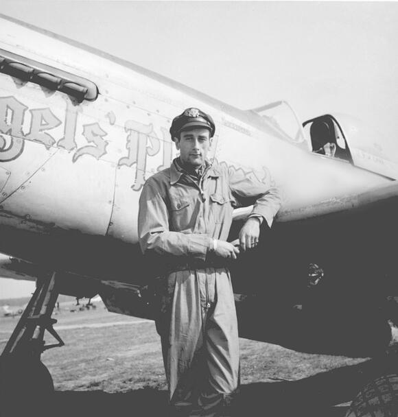 After Being Shot Down Behind Enemy Lines, This American Pilot Staged A ...