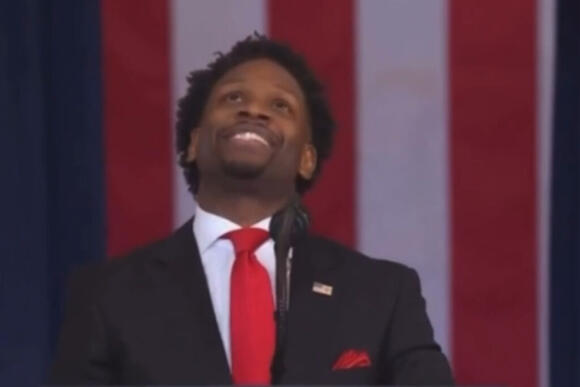 Social Media Reacts To Reverend Lorenzo Sewell’s Prayer At Donald Trump ...