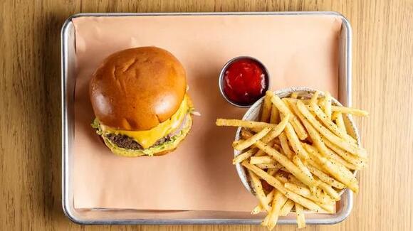 America's Best Fast Food Burger Chain For 2025 Revealed - NewsBreak