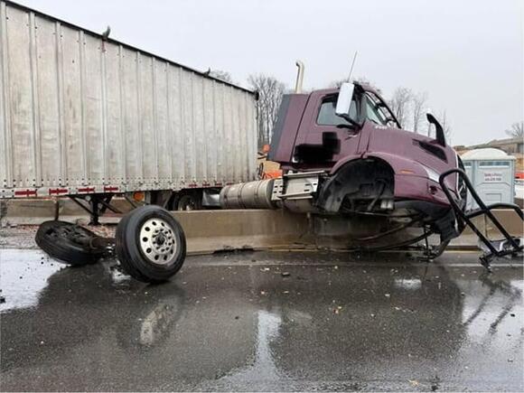 Tractor-trailer crash with fuel spill shuts down SB I-95 in Harford ...