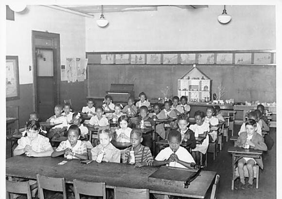 20 Vintage Photos Of What School Looked Like In The 1930s - NewsBreak