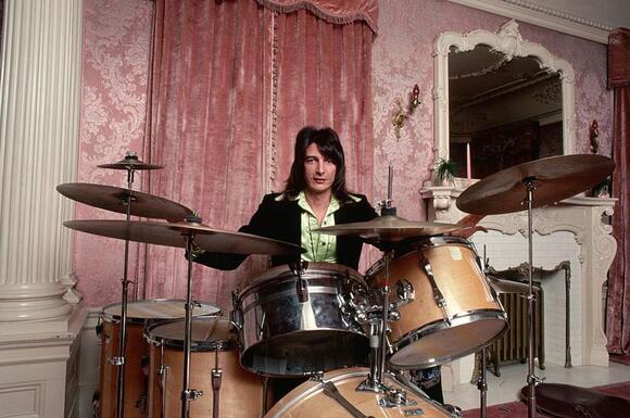 John Barbata dead: Jefferson Starship and Turtles drummer passes away ...