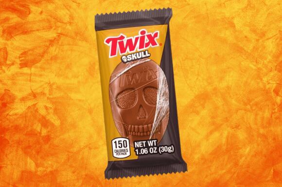 A Spooky Twist on a Classic: TWIX Debuts Limited-Edition "Skulls" for ...