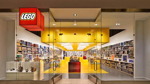 How LEGO Pulled Off the Ultimate Comeback: From $1M Daily Losses to a ...