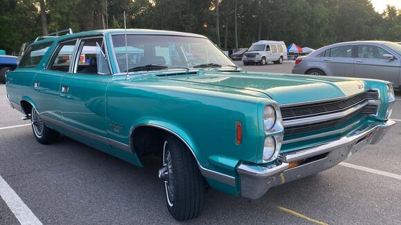 When AMC introduced the Ambassador DPL V8 (And current prices) - NewsBreak