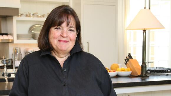 Ina Garten's Hamptons home features a risky 'no paint' exterior – but ...