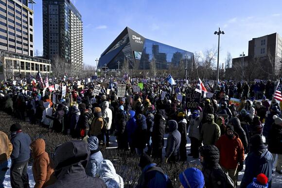 Minnesota Protests Spark Nationwide Response To ICE Actions - NewsBreak