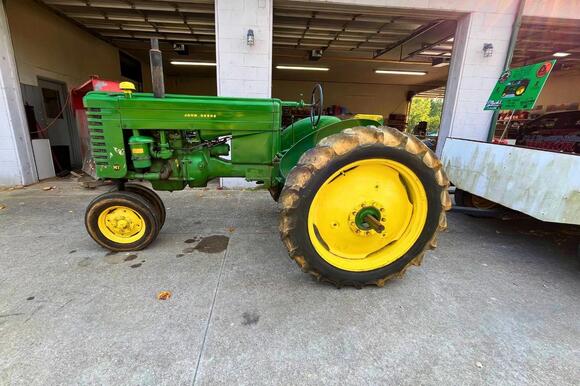 Refurbished Vintage John Deere Tractor Being Raffled for St. Jude ...