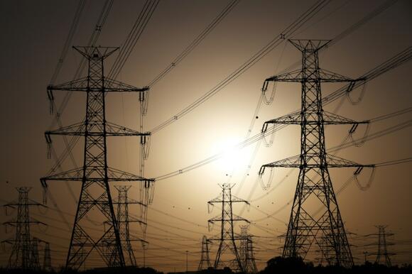 Kuwait announces power cuts as demand spikes in summer heat - NewsBreak