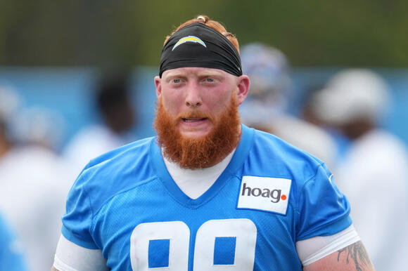 NFL Fans Go Wild Over Chargers' 300-Pound Fullback