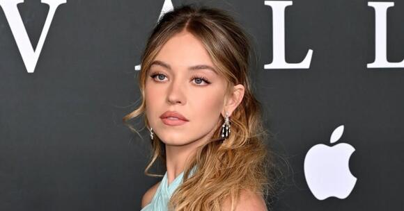 Unbothered Sydney Sweeney Reacts To Hollywood Sign Controversy With ...