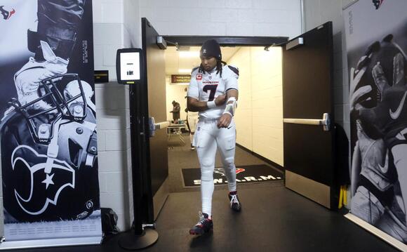 NFL’s Most Iconic Stadium Evacuated After Locker Room Fire—Cause Still ...