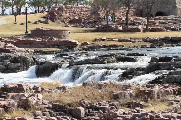 What’s Fueling The Surge In Sioux Falls Population Growth? - NewsBreak