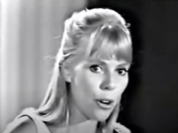 10 Things You May Not Know About Joni Mitchell - NewsBreak