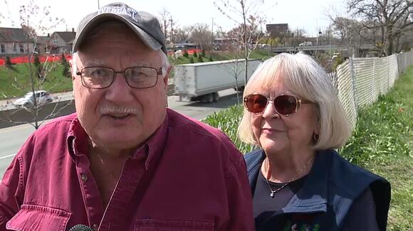 Rapper disses new Detroit Gateway sign after people express disappointment