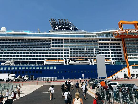 The guide to Royal Caribbean status match - NewsBreak