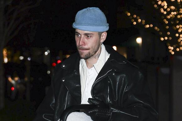 Justin Bieber Misusing Slang Is Now a Meme: 'It's Not Clocking to You ...
