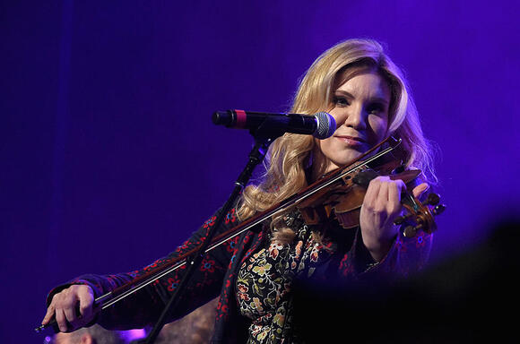 Meet Brooke Lee, Singer In Chevrolet’s New Winter Olympics Ad - NewsBreak