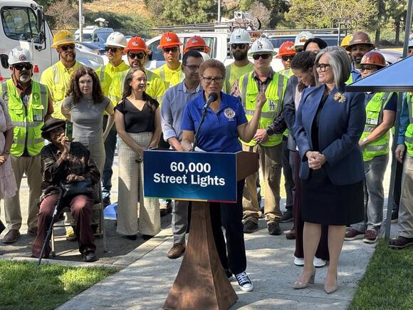 Bass orders 60,000 streetlights to get solar upgrade in 2-year plan ...