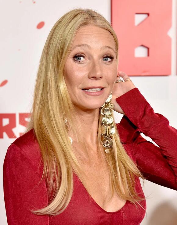 All Eyes Are on Gwyneth Paltrow's 'Very Different' Face as She Steps ...