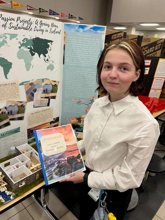 Hundreds show up, supporting Woodland Middle science projects