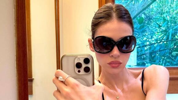 Nicola Peltz Beckham Rocks a Bra Top in New Selfie - NewsBreak