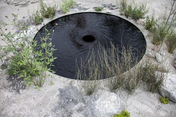 Garden Designers Keep Replacing Large Ponds With These Smaller Water ...