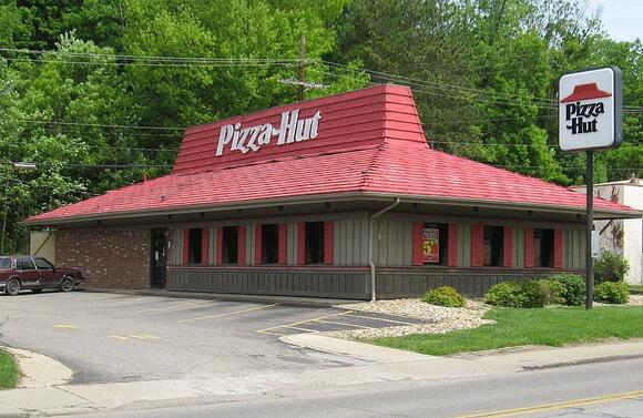 Pizza Hut to Shutter 250 U.S. Locations in 2026 Realignment - NewsBreak