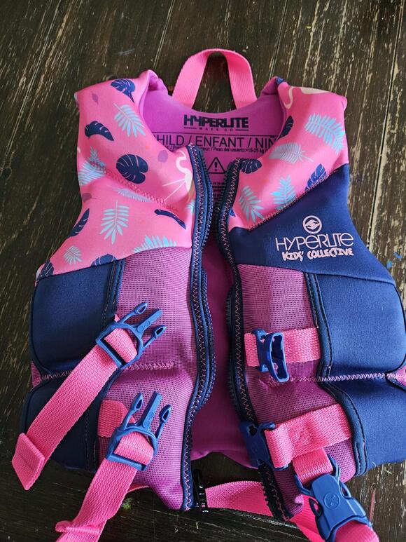 🎁 Freebies Up for Grabs in Olney — Baby Gear & Outdoor Tables - NewsBreak