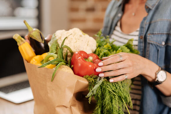 I Cut My Grocery Bill in Half Using These 16 Simple Shopping Tips ...