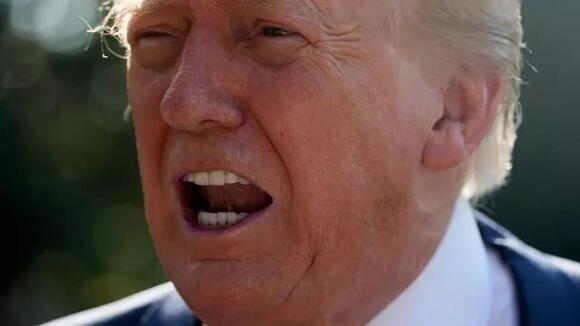 Trump makes serious gaffe while bragging about his intelligence - NewsBreak