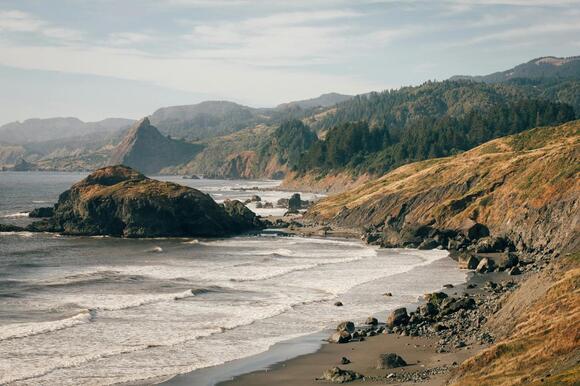 18 Celebrities from Oregon—Any from Your Town? - NewsBreak