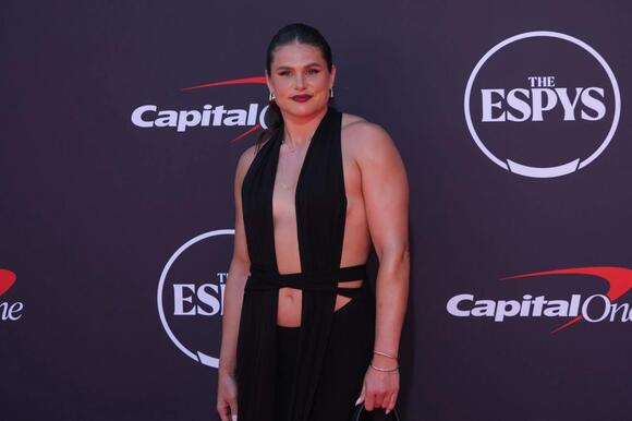 Ilona Maher’s Viral ‘Go USA’ Campaign Amid Winter Olympics Sparks Unity ...