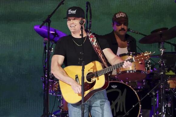 Parker McCollum Kicks Off 2026 iHeartCountry Festival: 'Good To Be Home ...