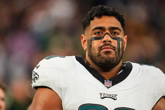 Jordan Mailata's Philadelphia Eagles fate shows Louis Rees-Zammit what ...