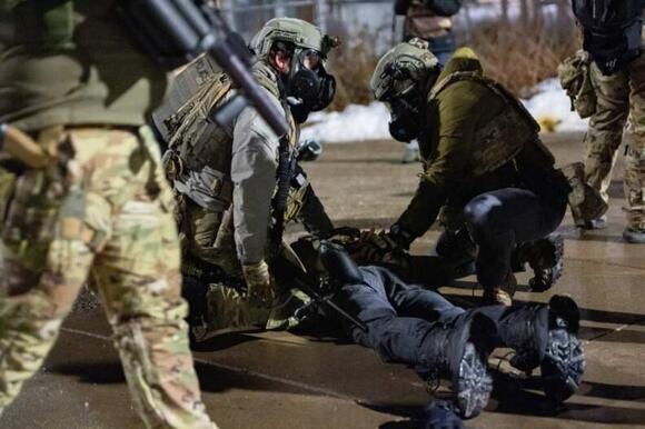 Immigration agents are using banned chokeholds to make arrests ...