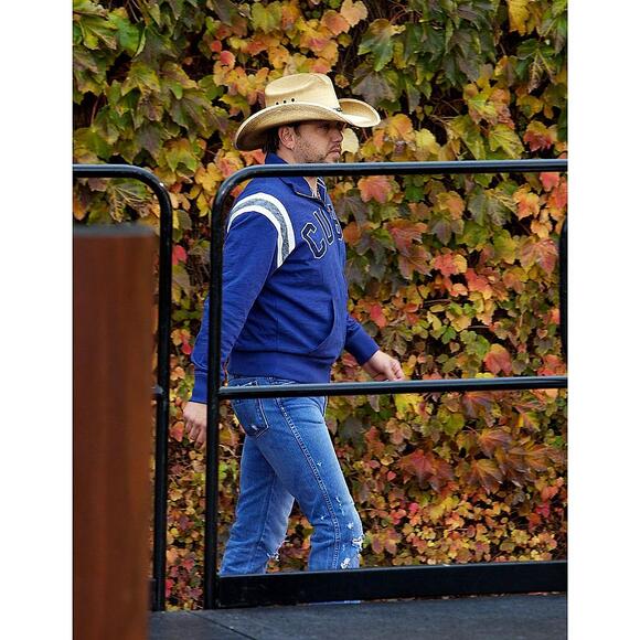 Jason Aldean and Luke Bryan: Best of Friends Yet Biggest Rivals - NewsBreak