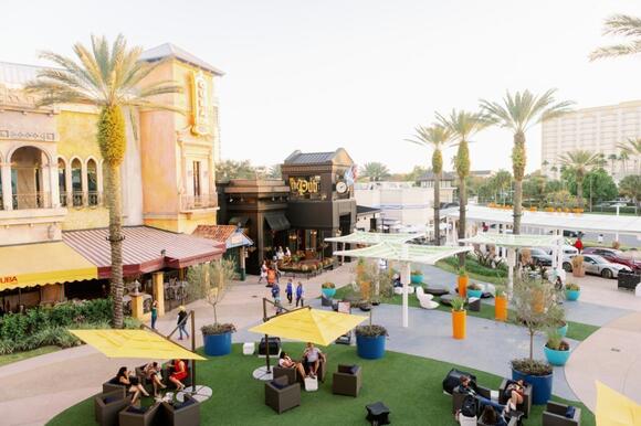 15 International Drive Restaurants with GREAT Outdoor Dining in Orlando ...