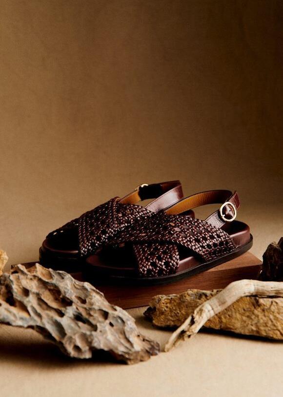 The Expensive-Looking Zara Sandals That Every Fashion Person Owns Are ...