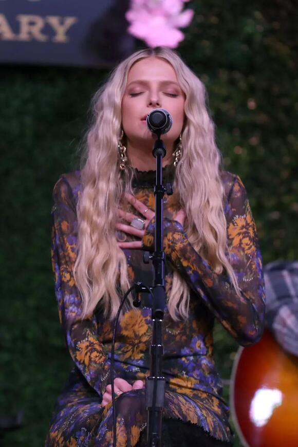 Who Is Carter Faith? The Top 10 Songs Every New Fan Should Hear - NewsBreak