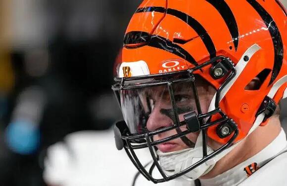 Trey Hendrickson Signs Massive 4-Year Contract With Baltimore Ravens As ...
